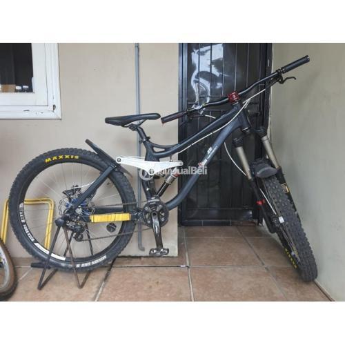Sepeda MTB Fullsus Adrenaline FR 2.0 Custom Linkage for 22.2 Bekas di ...