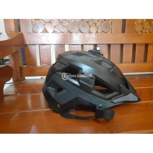 Helm Polygon Ramp XC TRAIL Bekas Warna Hitam di Karawang - Tribun JualBeli