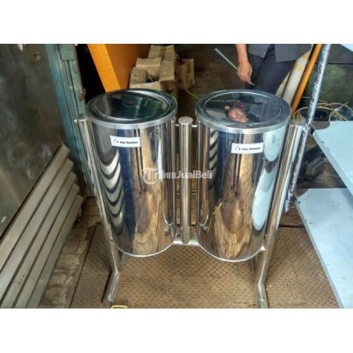 Tempat Sampah Stainless Gandeng 2 Tutup Swing di Jakarta Timur - Tribun ...