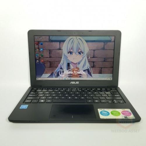 Laptop Asus E202S SSD 128GB Siap Pakai RAM 2GB Bekas Normal di ...