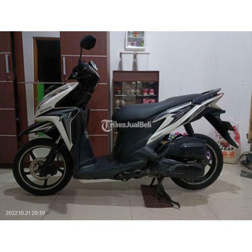 Motor Honda Vario 125 Tahun 2012 Bekas Warna Putih Siap Pakai Mesin ...