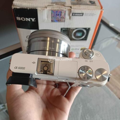Kamera Mirrorless Sony A6000 Lensa Kit Second Fungsi Normal di ...