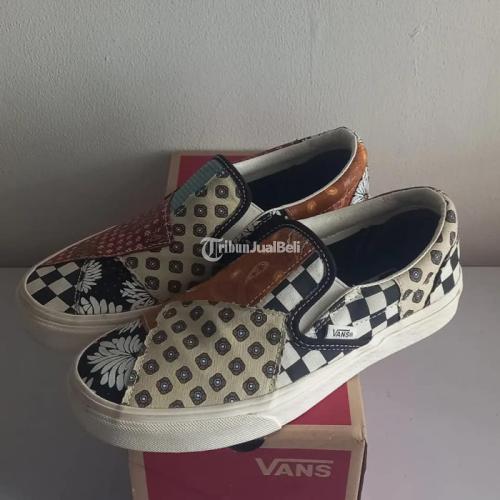 Sepatu Vans Slip On Tiger Patchwork Size 39 Resmi Navya Used Indoor di ...
