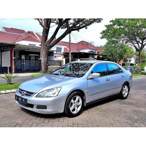Mobil Honda Accord VTI CM5 2004 Silver Seken Surat Lengkap Siap Pakai ...