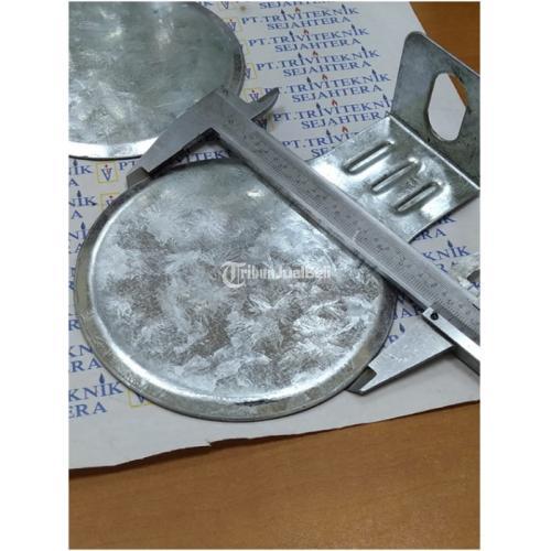 Pemantul Lampu Reflektif Tanda Jalan Raya, Guardrail Refletor di ...