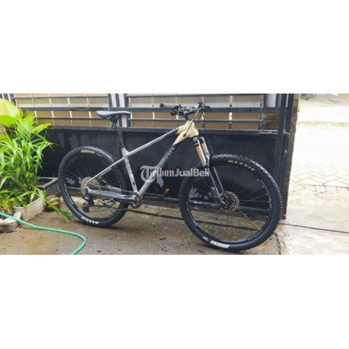 Sepeda Polygon Xtrada 6 2021 Size M 27.5 Bekas Mulus Like New di Jember - Tribun JualBeli