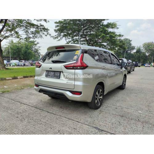 Mobil Mitsubishi Expander Exceed 2018 Silver Second Mesin Kering di ...
