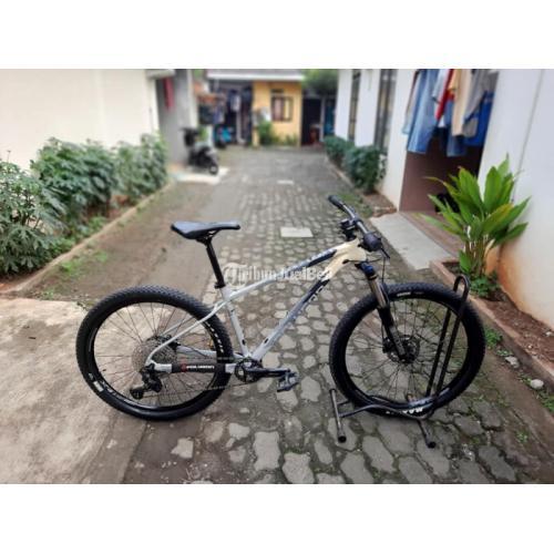Sepeda MTB Polygon Xtrada 6 2021 Size M Seken Fungsi Normal di Bekasi - Tribun JualBeli