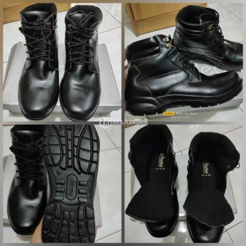 Sepatu Fladeo Non Safety Size 44 Warna Hitam Bekas Original Nego di ...
