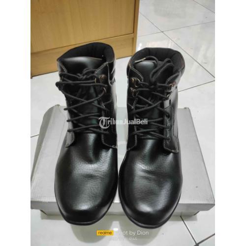 Sepatu Fladeo Non Safety Size 44 Warna Hitam Bekas Original Nego di ...