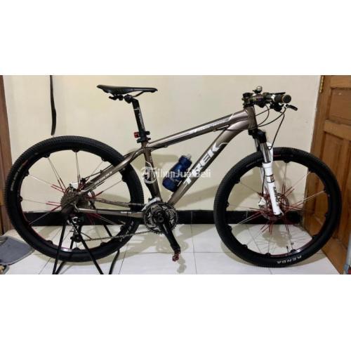 Sepeda MTB Trek 4 Series 4300 Size Frame S 16inch Roda 26er Bekas ...