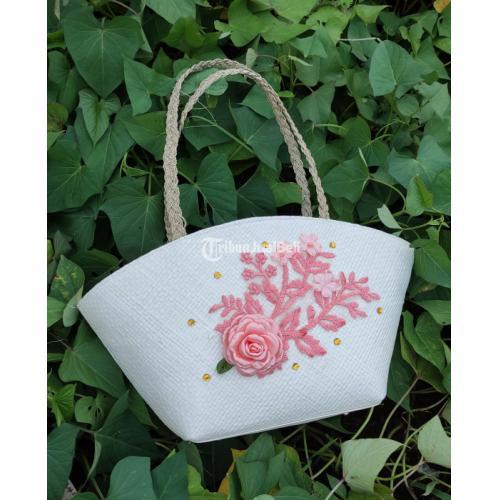 Tas Pandan Bunga Tas Bunga Pandan Mukena di Gunung Kidul - Tribun JualBeli