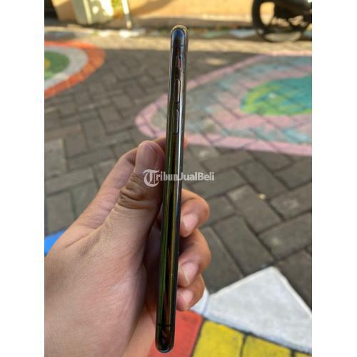 HP iPhone X 64 GB Bekas Siap Pakai Harga Terjangkau Warna Hitam di ...