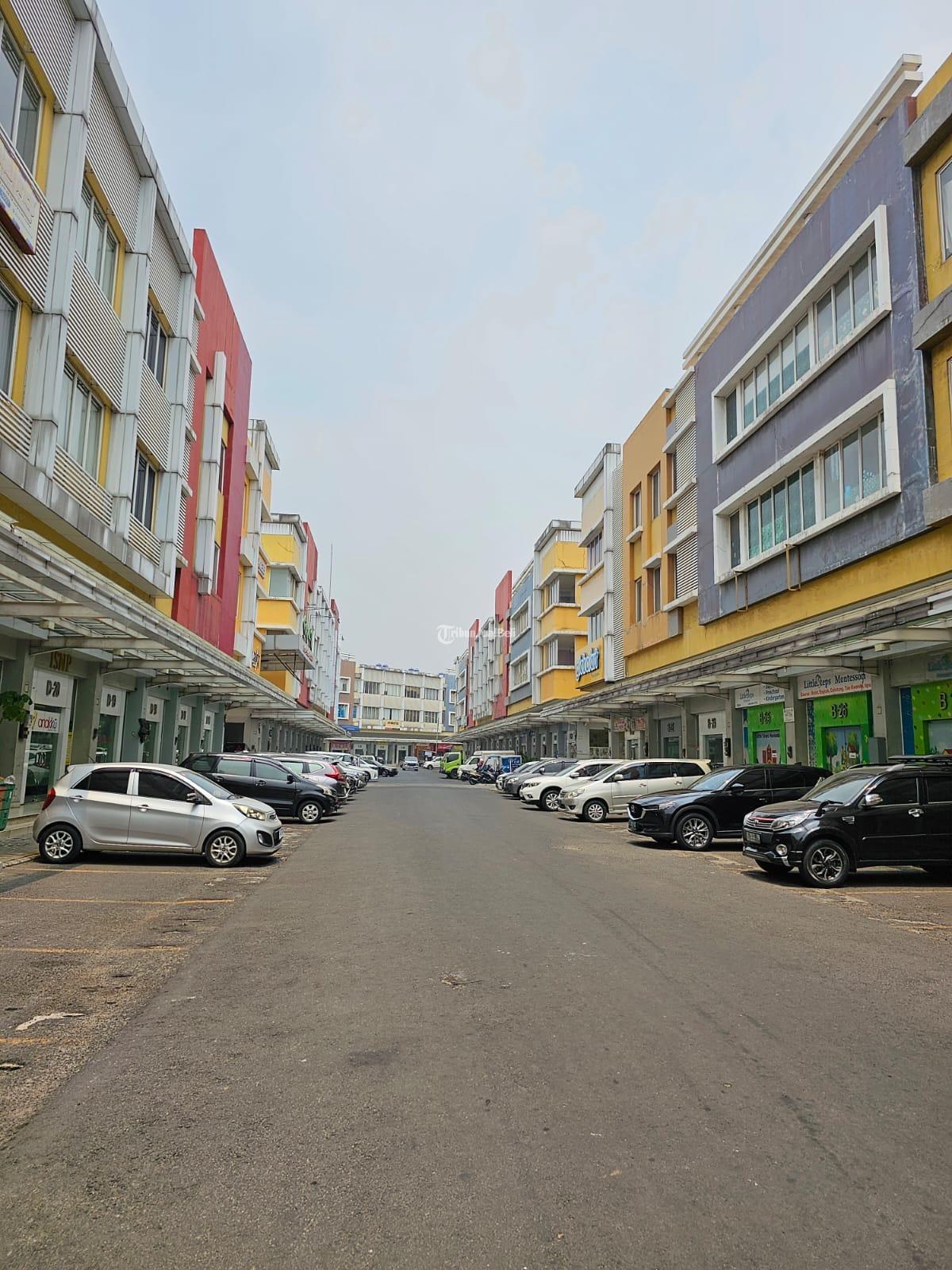 Jual Ruko Murah Second 3,5 Lantai Hadap Selatan di Sinpasa Summarecon ...