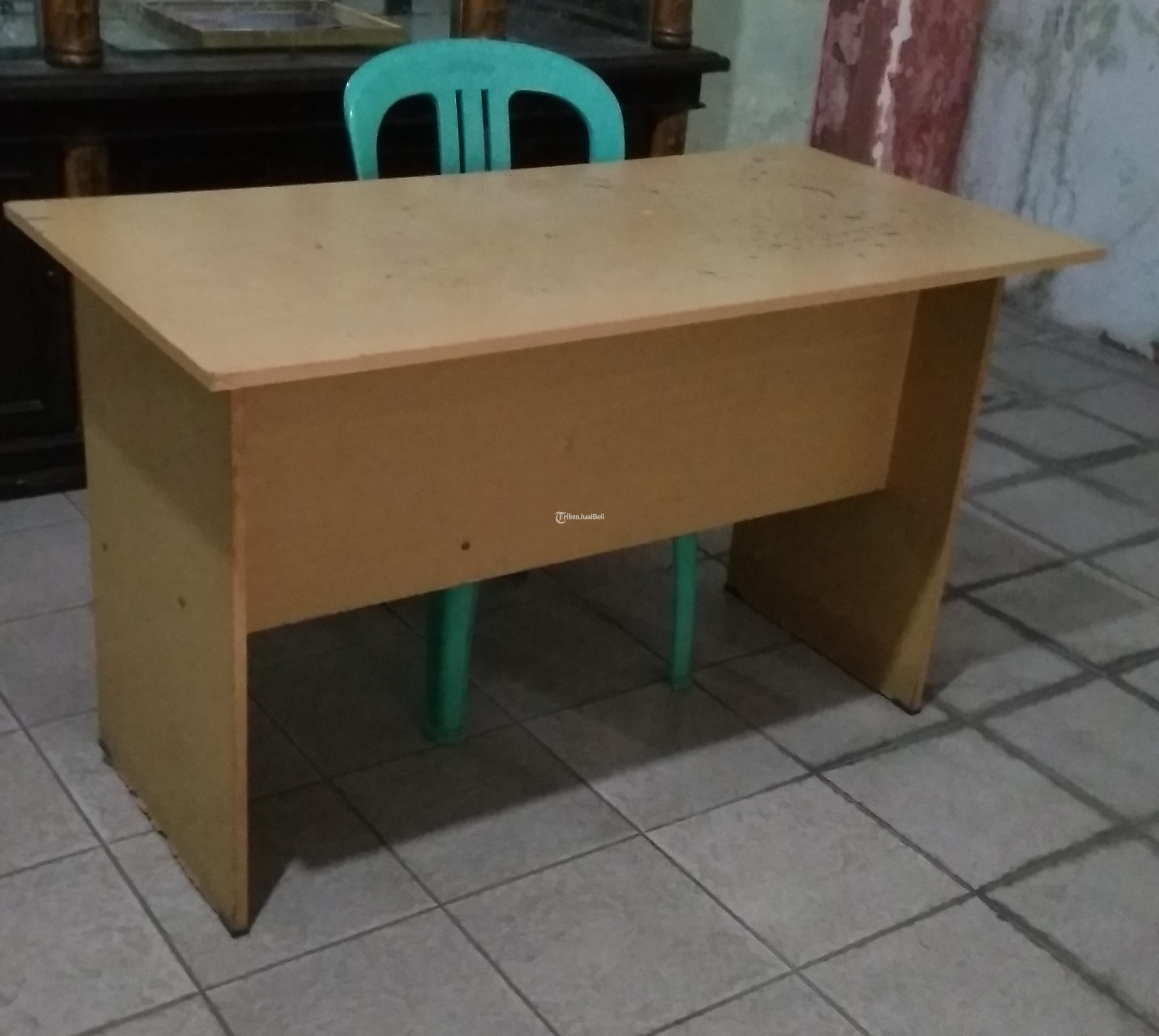 Meja Makan dan Meja Kantor Bekas Siap Pakai di Cianjur - Tribun JualBeli
