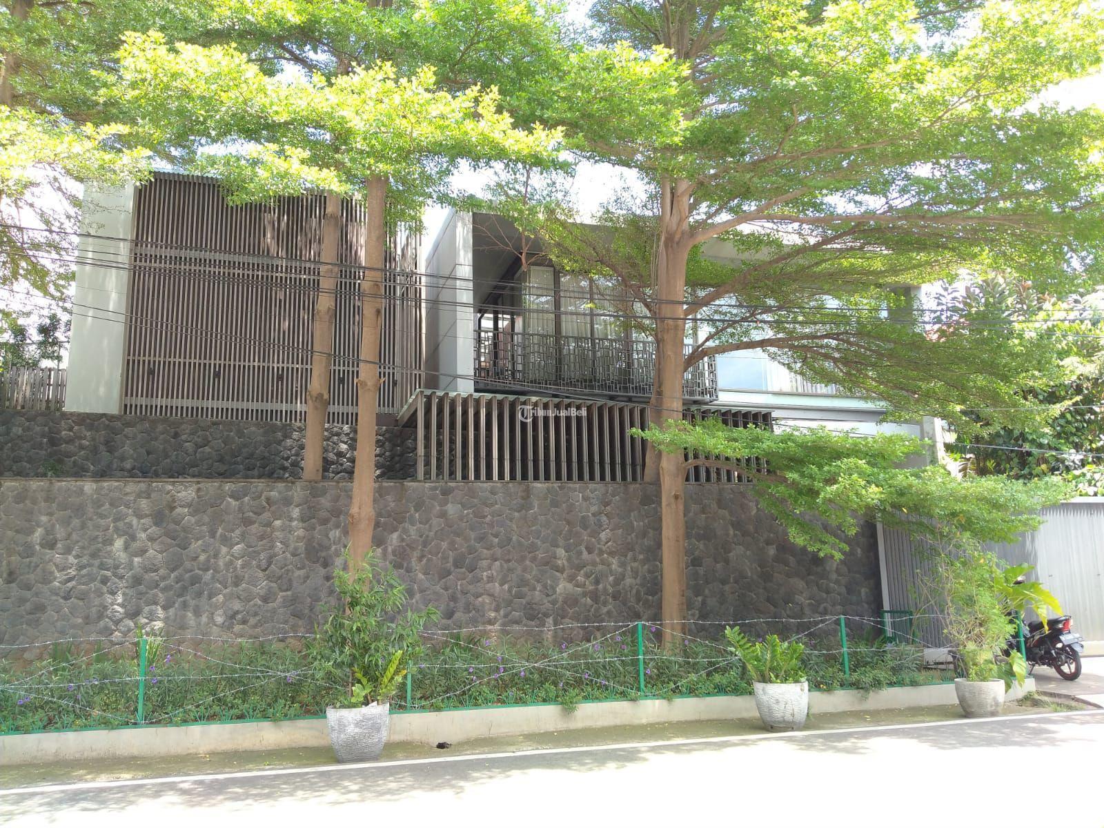 Dijual Rumah 2 Lantai Bagus Unfurnished SHM di Patal Senayan di Jakarta ...