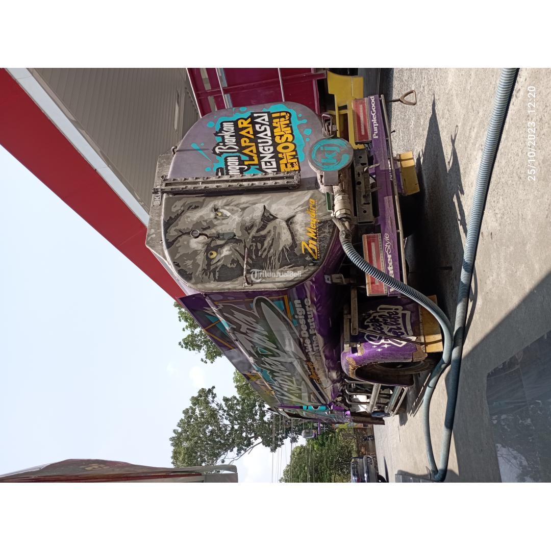 Truk Vacuum Kapasitas 8000L Profesional - Tribun JualBeli