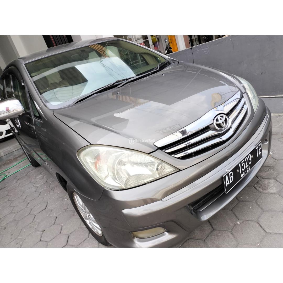 Mobil Toyota Kijang Innova V Matic Bensin 2010 Bekas Siap Pakai di ...
