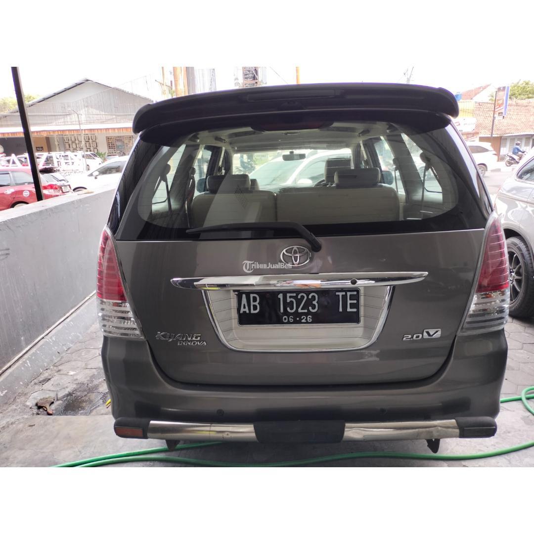 Mobil Toyota Kijang Innova V Matic Bensin 2010 Bekas Siap Pakai di ...