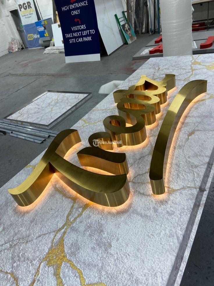 Huruf Timbul Acrylic Stainless Galvanis Di Kalimantan Barat - Tribun ...