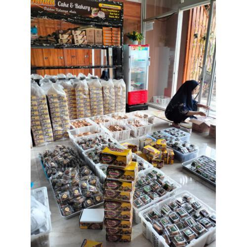 Paket Snack Box Nanda Cake & Bakery Petarukan di Pemalang - Tribun JualBeli