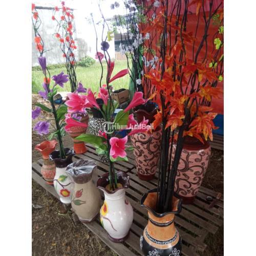 Kerajinan Guci dan Bunga di Blitar - Tribun JualBeli