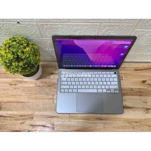 Laptop Macbook Air 2020 M1 8GB 256GB cc 31 Like New x iBox di Semarang ...
