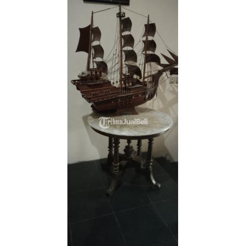 Meja Antiq Kuno dan Miniatur Kapal Layar di Sidoarjo - Tribun JualBeli