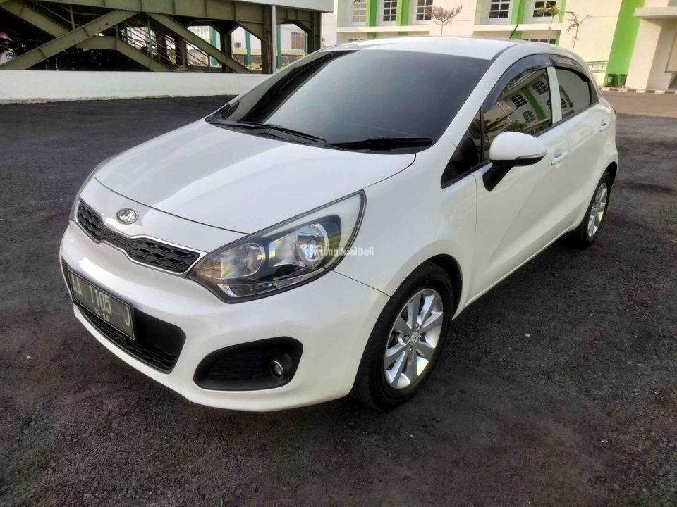 Mobil Kia Rio Bekas Tahun 2012 Matic Warna Putih Siap Pakai di ...