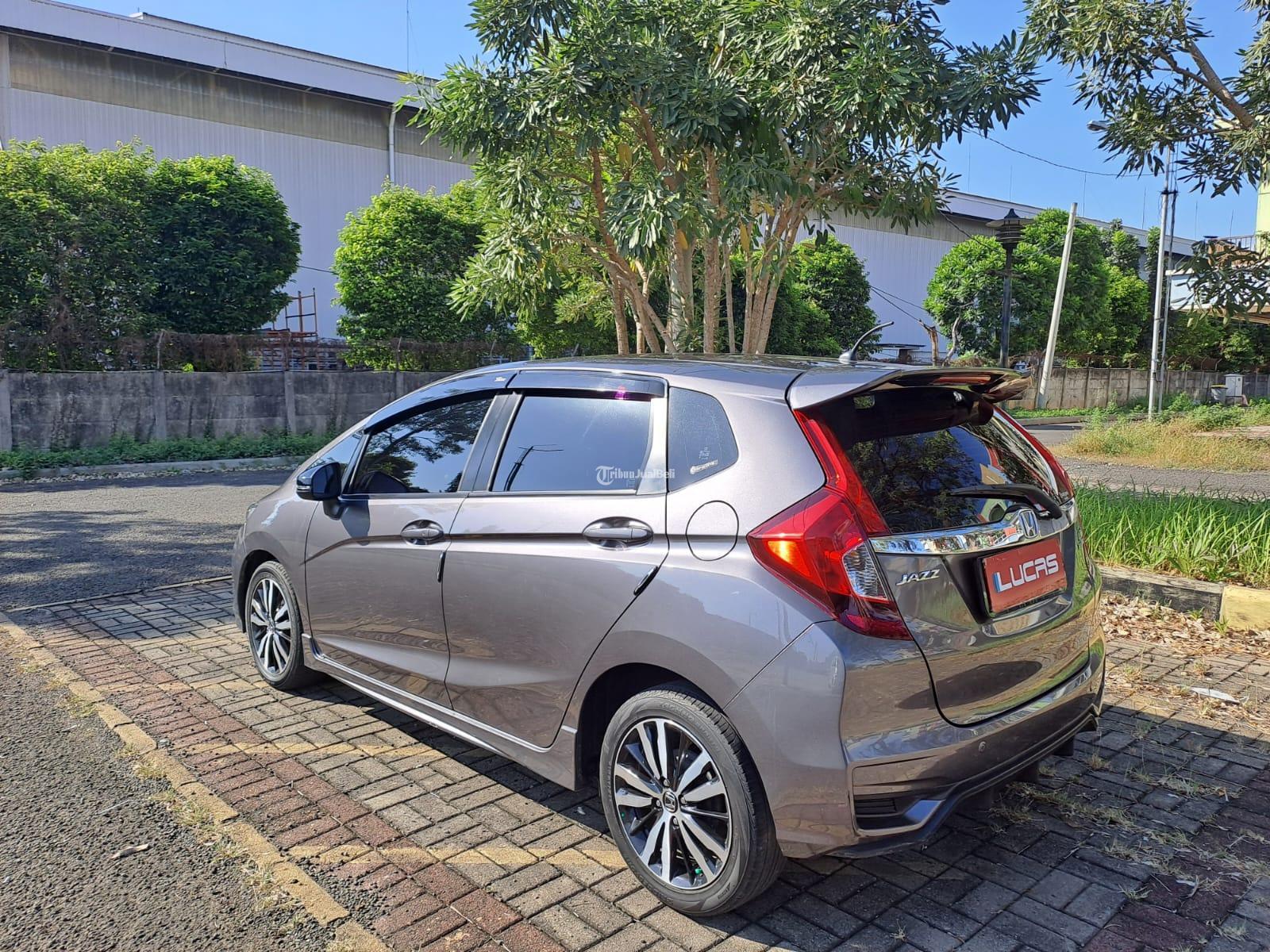 Mobil Bekas Honda Jazz GK5 15 RS CKD CVT Tahun 2021 Warna Grey Plat Genap di Jakarta Timur ...