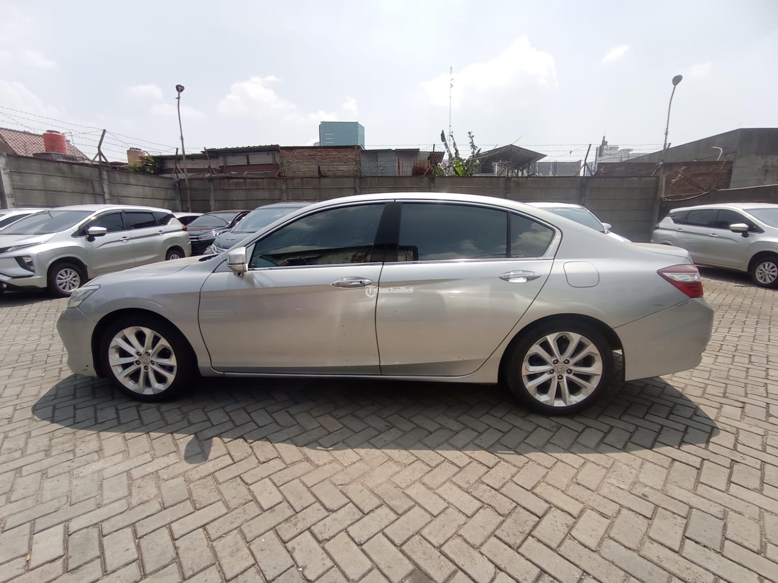 Mobil Bekas Honda Accord CR2 AT Tahun 2019 Warna Black Plat Ganjil di ...