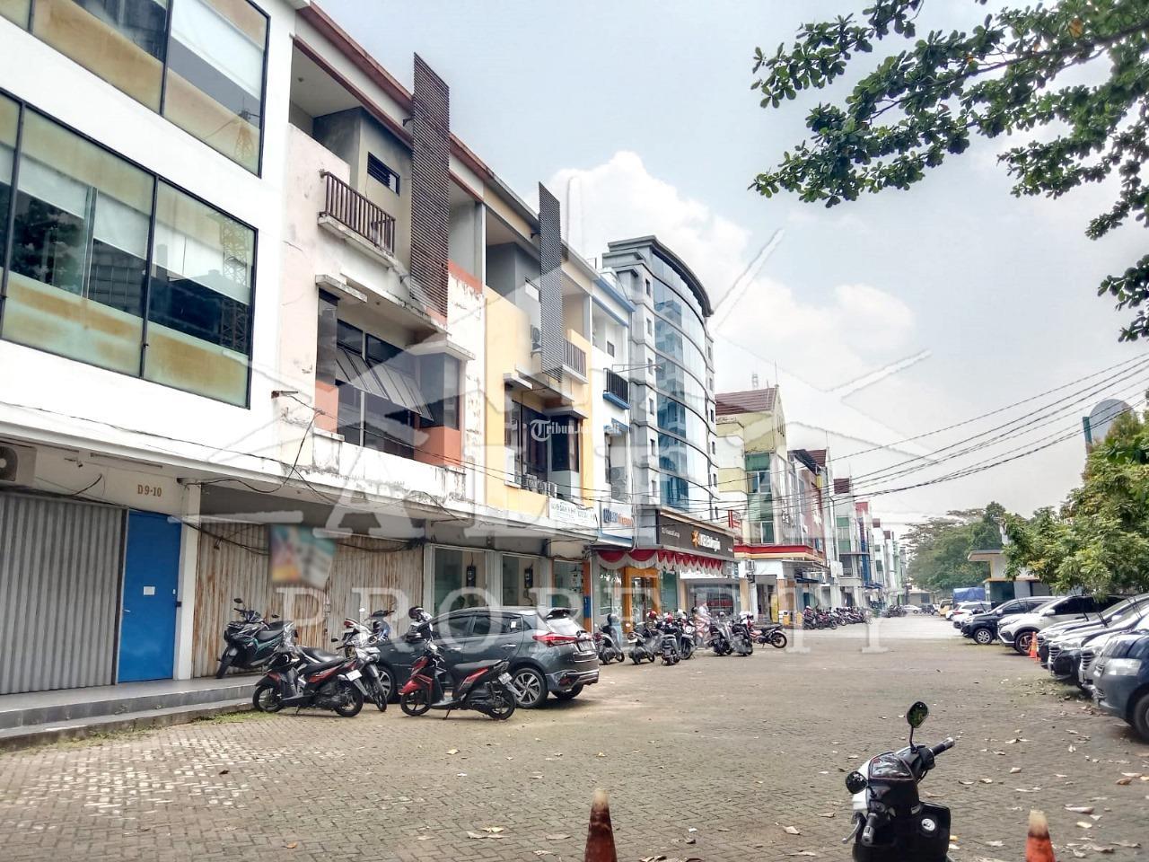 Jual Ruko Komplek Pontianak Mall 3 Lantai 2 KM di Kota Pontianak ...