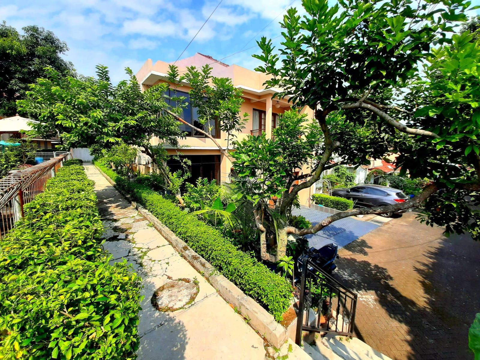 Jual Rumah 2Lt Unit Pojok Hdp Utara Samping Fasum Pool Lingk Nyaman dan ...