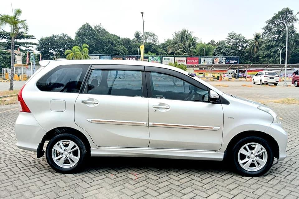 Mobil Toyota Avanza Veloz 2013 Manual Putih Pajak Panjang Depok ...