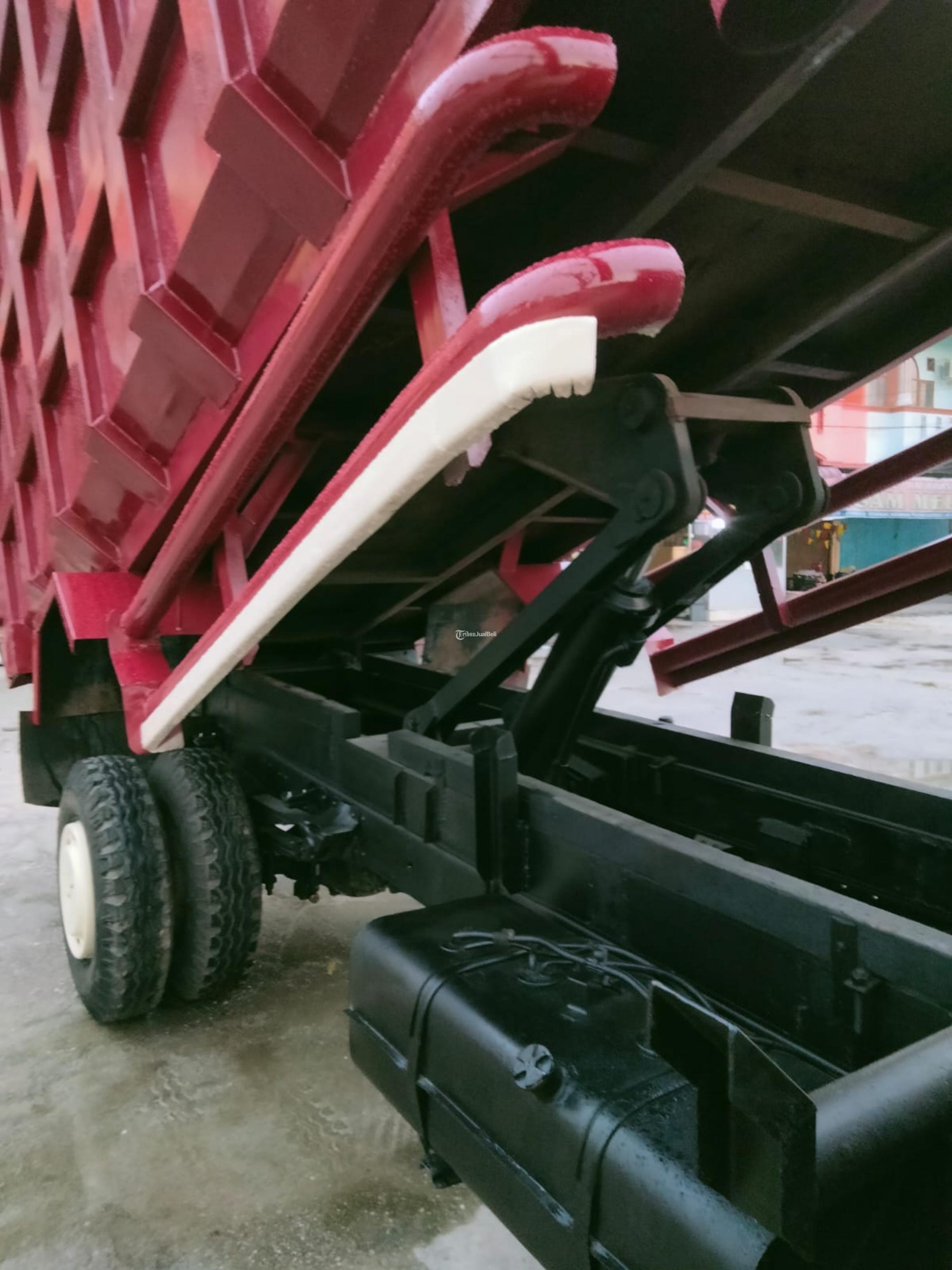 Toyota Dyna 2014 Dump Truk di Pelalawan - Tribun JualBeli Toyota Dyna 2014 Dump Truk di Pelalawan - Tribun JualBeli