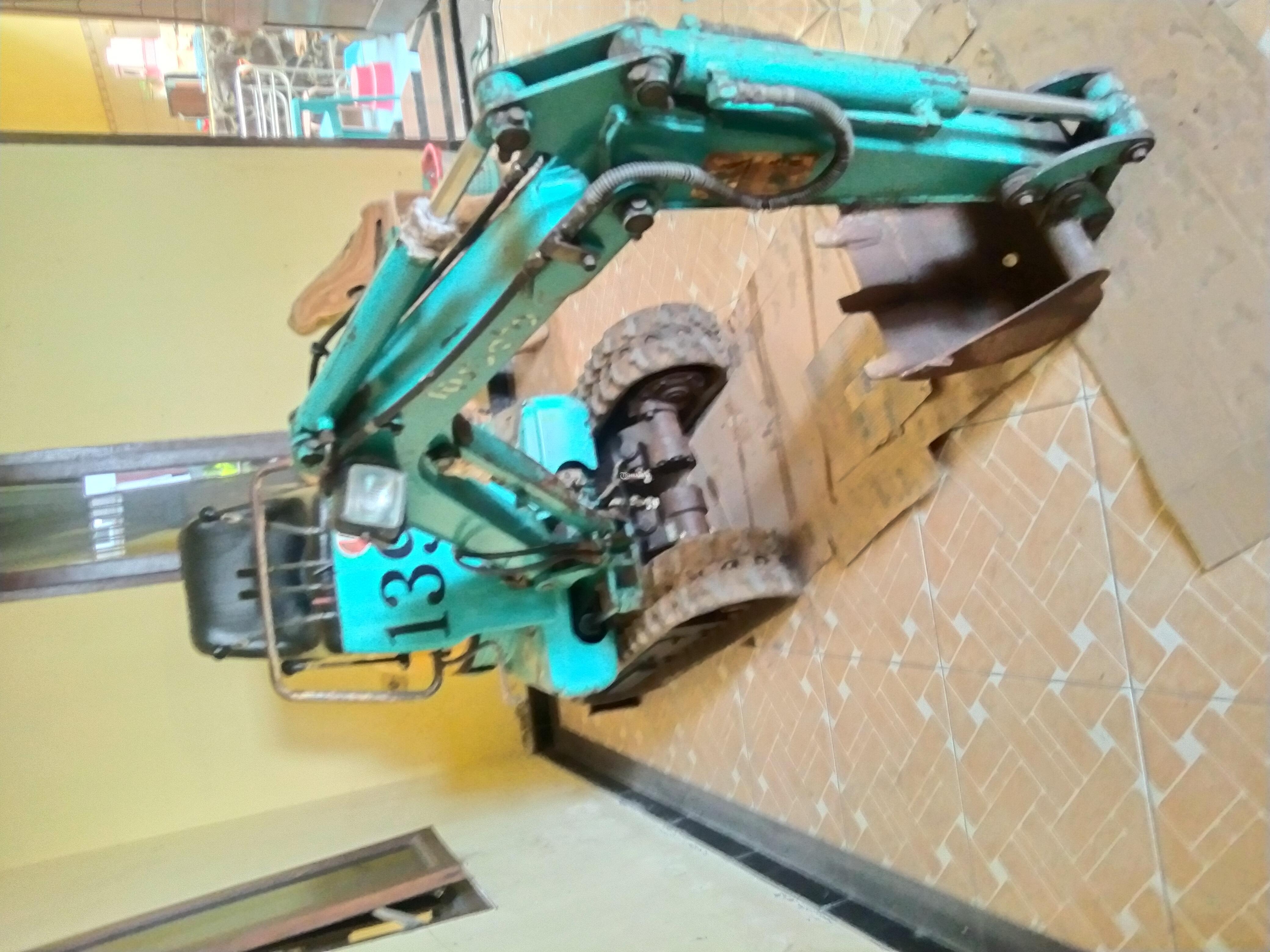 Excavator Mini Kubota k005di3 Bekas Tahun 2011 Baik di Malang - Tribun ...