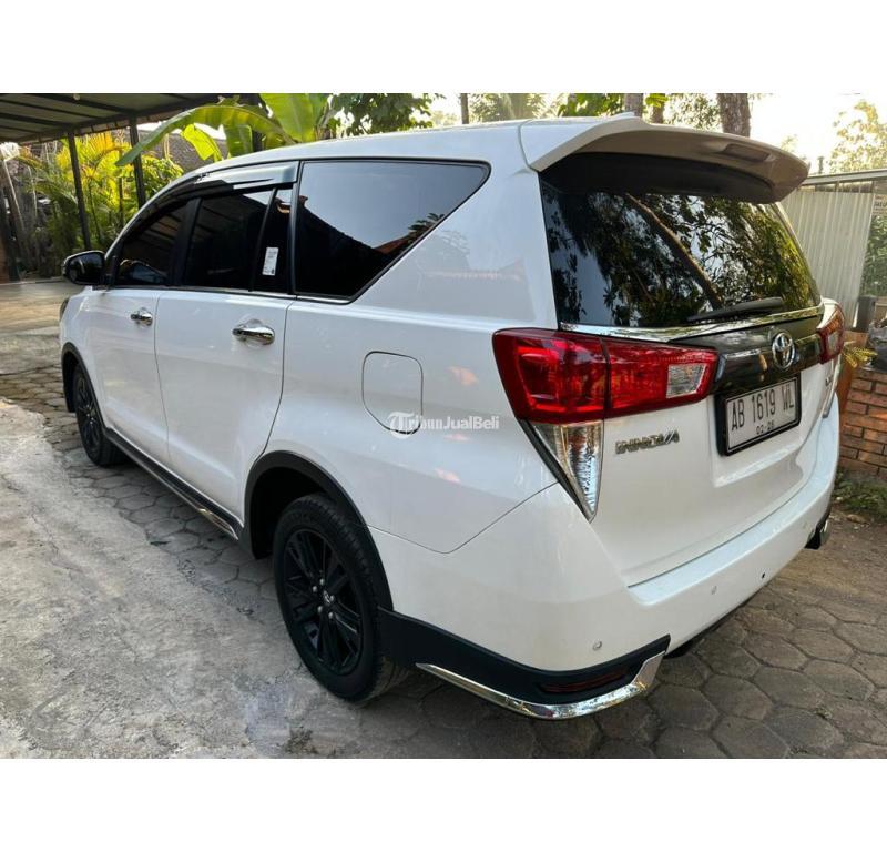Toyota Innova Venturer Putih Matic Diesel 2017 Bekas Terawat di ...