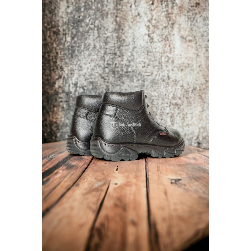 Diskon Safety Shoes Mahal Pungging di Mojokerto - Tribun JualBeli