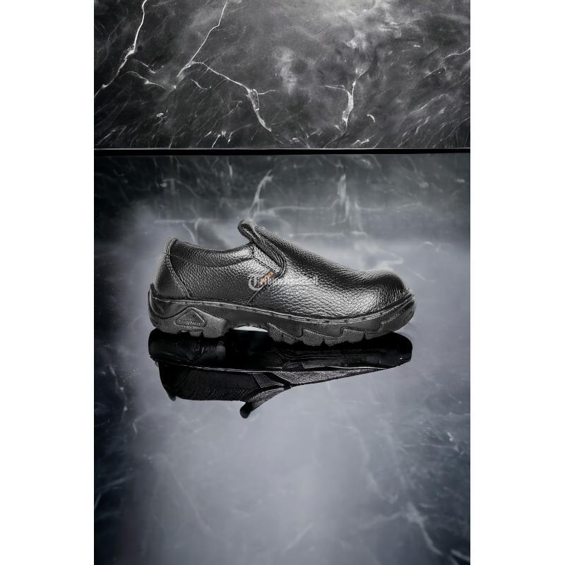 Terkenal Harga Sepatu Safety Mahal di Subang - Tribun JualBeli