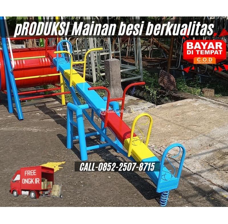 Pabrik APE Luar Permainan Putaran Anak TK Kec Andir di Bandung - Tribun ...