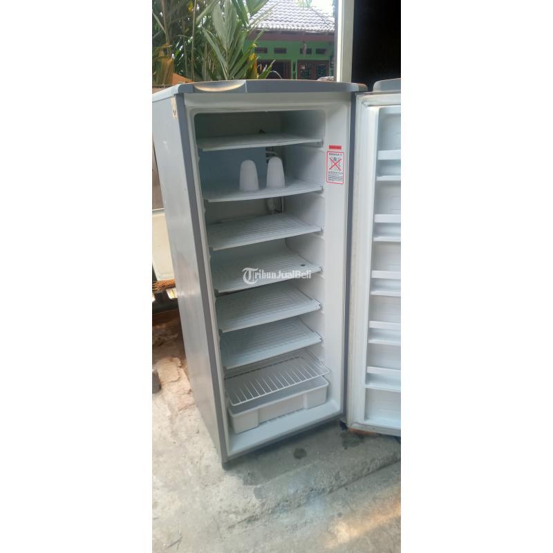 Service Showcase Harga Murah di Bekasi - Tribun JualBeli