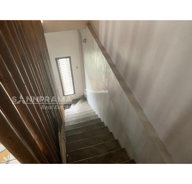 Jual Ruko 3 Lantai Plus Basement Rooftop Luas 370 m2 di Jalan Utama ...