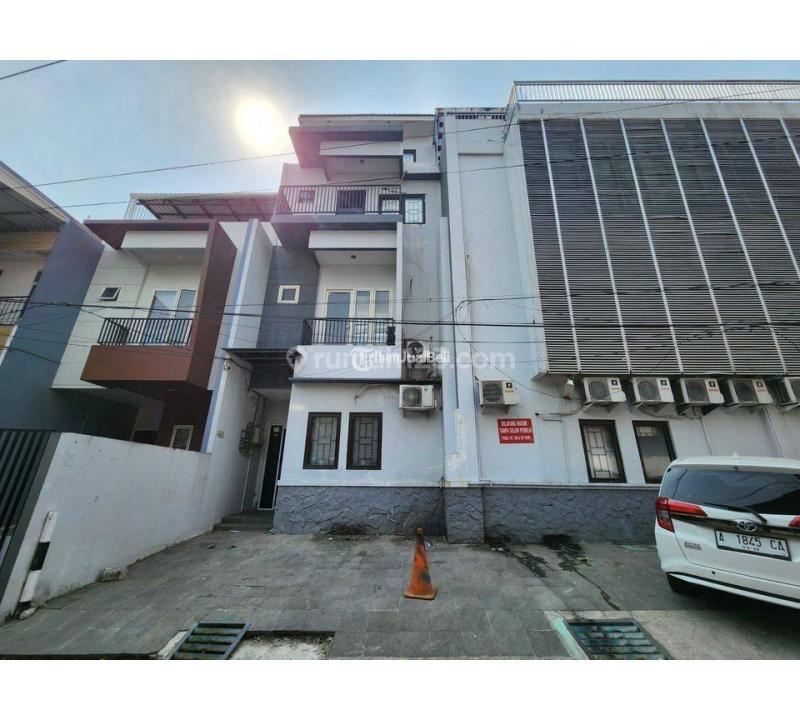 Jual Rumah 3 Lantai Bekas Siap Huni Luas 181/84 di Jl Kosambi Dalam ...