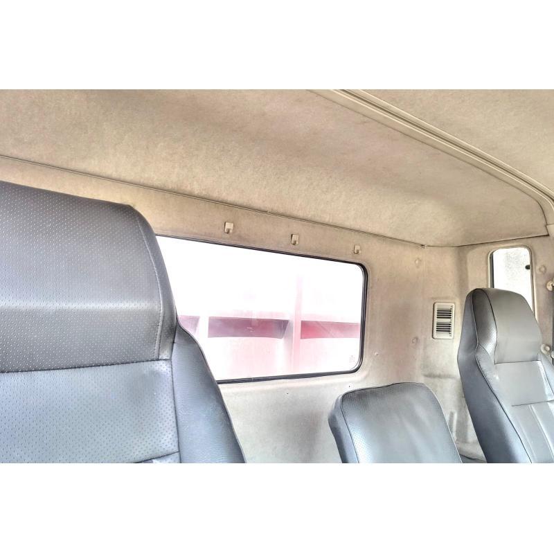 Mitsubishi Fuso Tronton 6x2 Hd Wingbox 2020 Mulus 11 Ban Baru Murah di ...