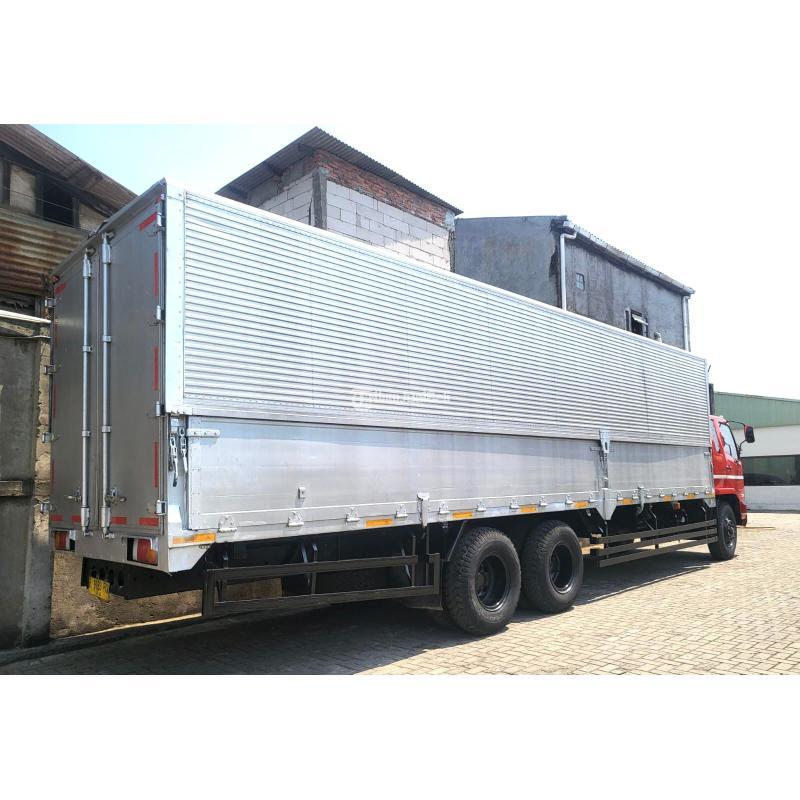 Mitsubishi Fuso Tronton 6x2 HD Wingbox 2020 Mulus 11 Ban Baru Murah di ...
