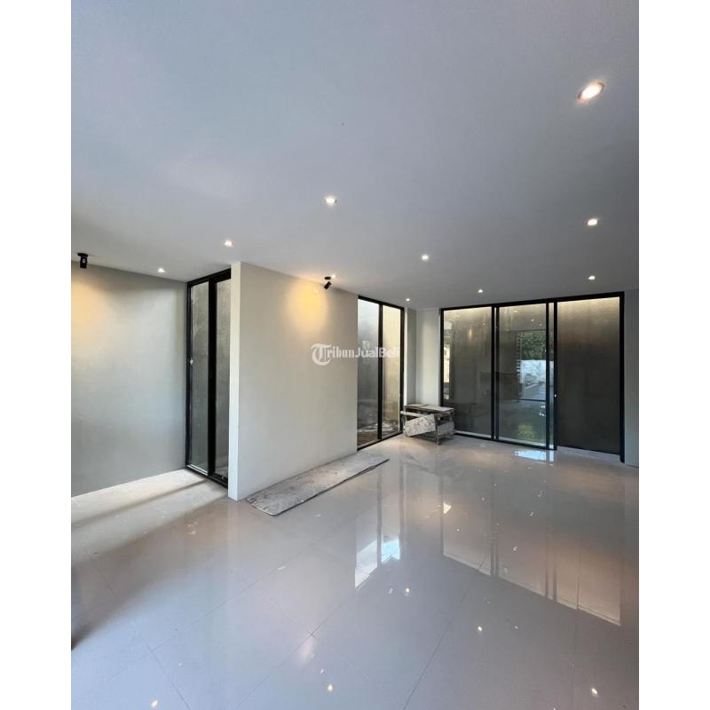 RUMAH MEWAH KONTEMPORER 11 MENIT KE KAMPUS UGM JOGJA - Tribun JualBeli