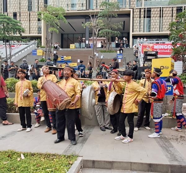 Sanggar Sisingaan Dul Gani Bisa untuk Acara Dalam dan Luar Kota di Bandung Jawa Barat - Tribun ...