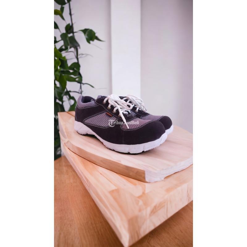 Murah Sepatu Safety Laboratorium Tinggi 9cm di Kediri Jawa Timur ...