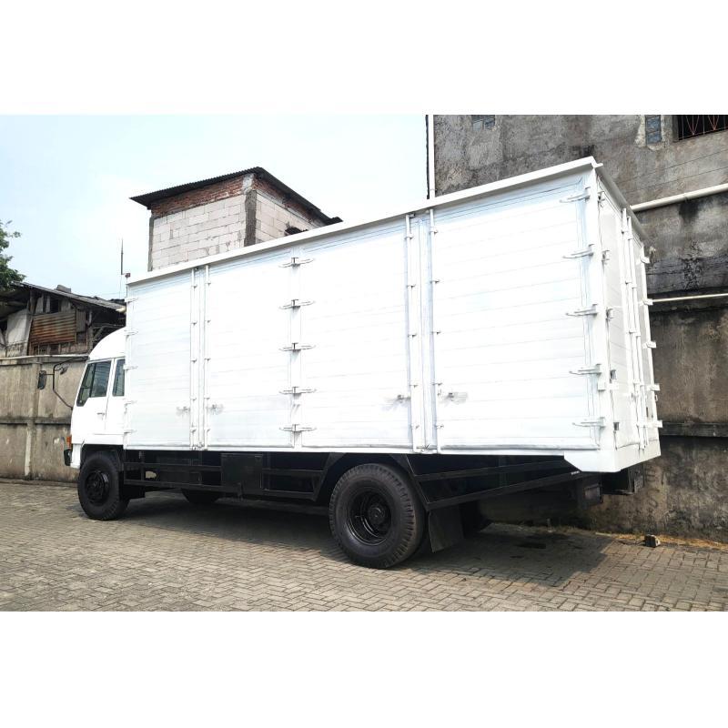 Truk Mitsubishi Fuso Engkel HL Box Aluminium 2013 Siap Pakai di Jakarta ...