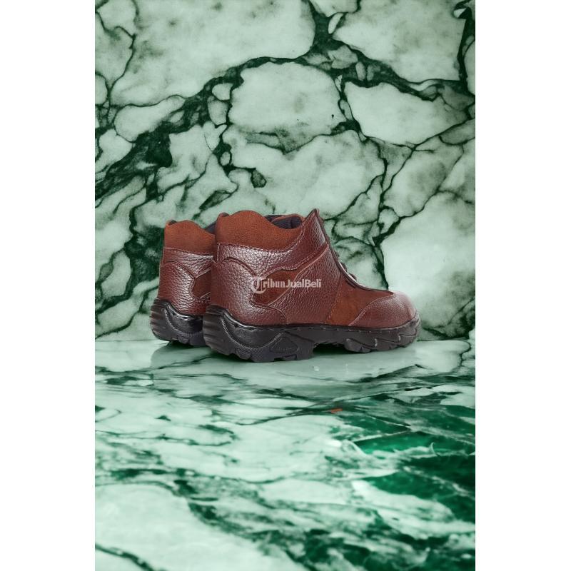 Safety Shoes K3 Kebomas di Gresik Jawa Timur - Tribun JualBeli